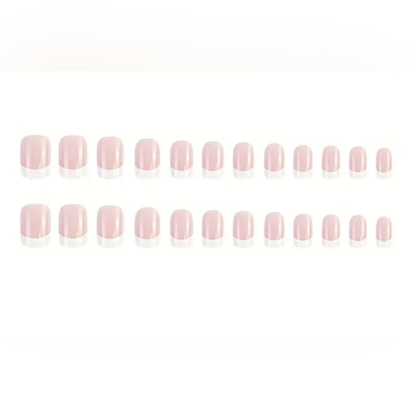 Makeup | Nib 24 Piece Set Of Beautiful Classic Short Gel French Tip ...